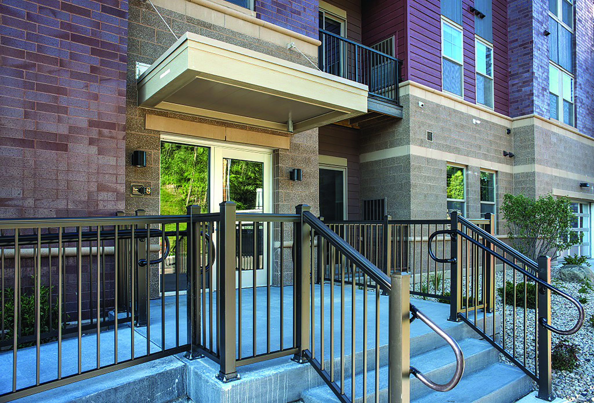 Ultralox: Aluminum Railing & Fencing for Modern Living | Ironwood ...